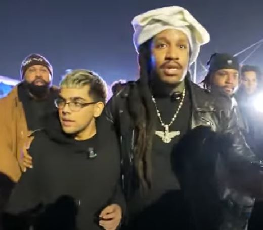 Philly Police Break Up Crowds at the Skrilla X N3on Kensington Live ...